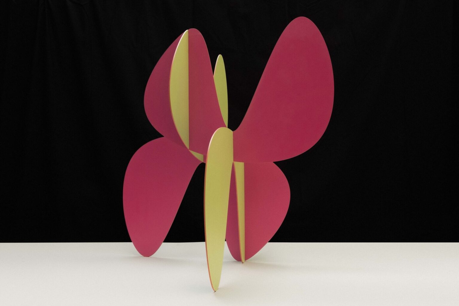 Barricada #7 hc1 M | Contemporary sculpture by Alejandro Vega Beuvrin ...