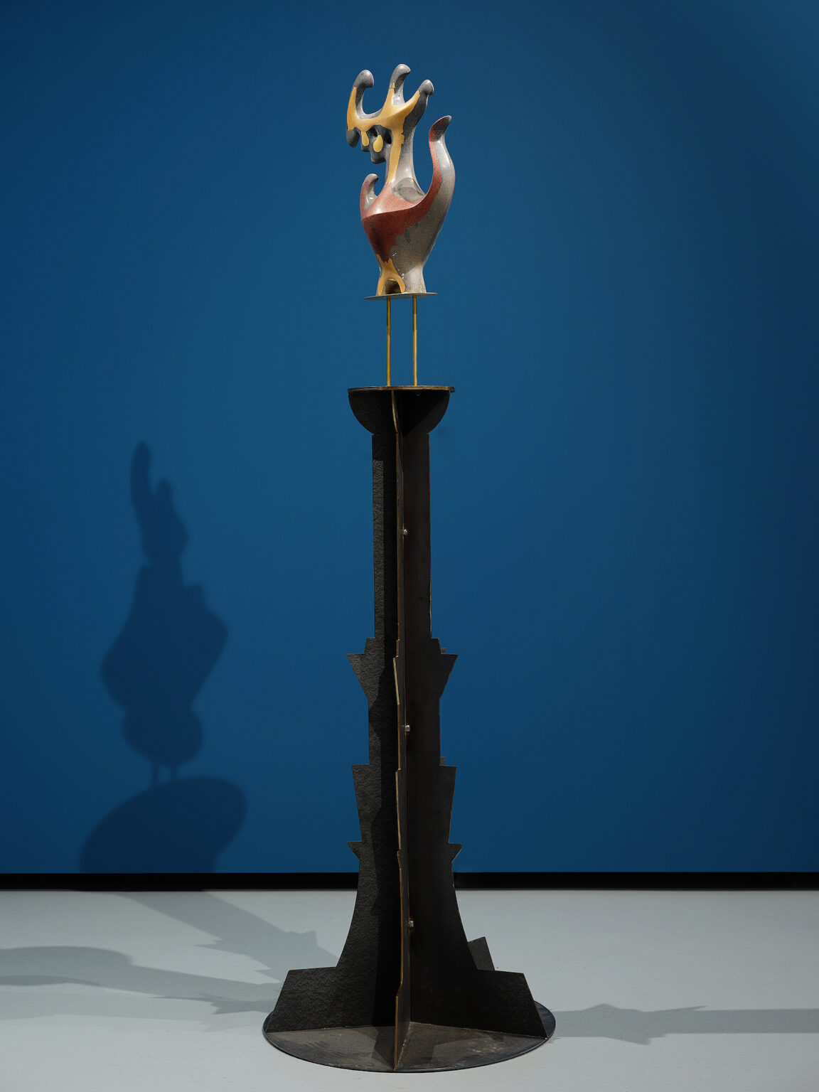 Amphora | Contemporary sculpture by Pavlína Kvita for Sale at Artistics