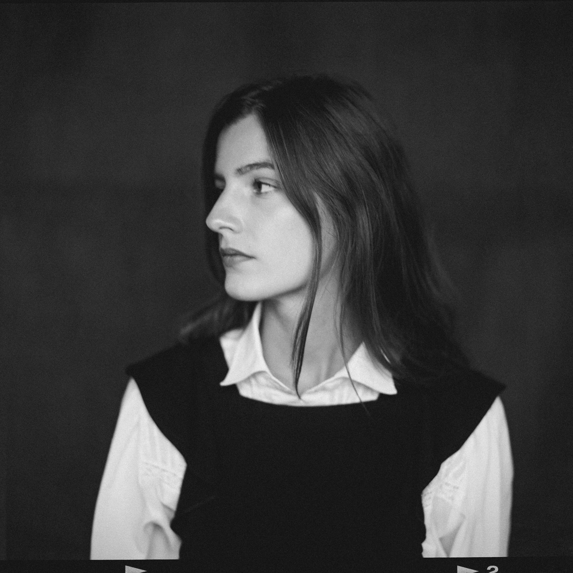 Contemporary photographers: bios, videos, portfolios | Artistics
