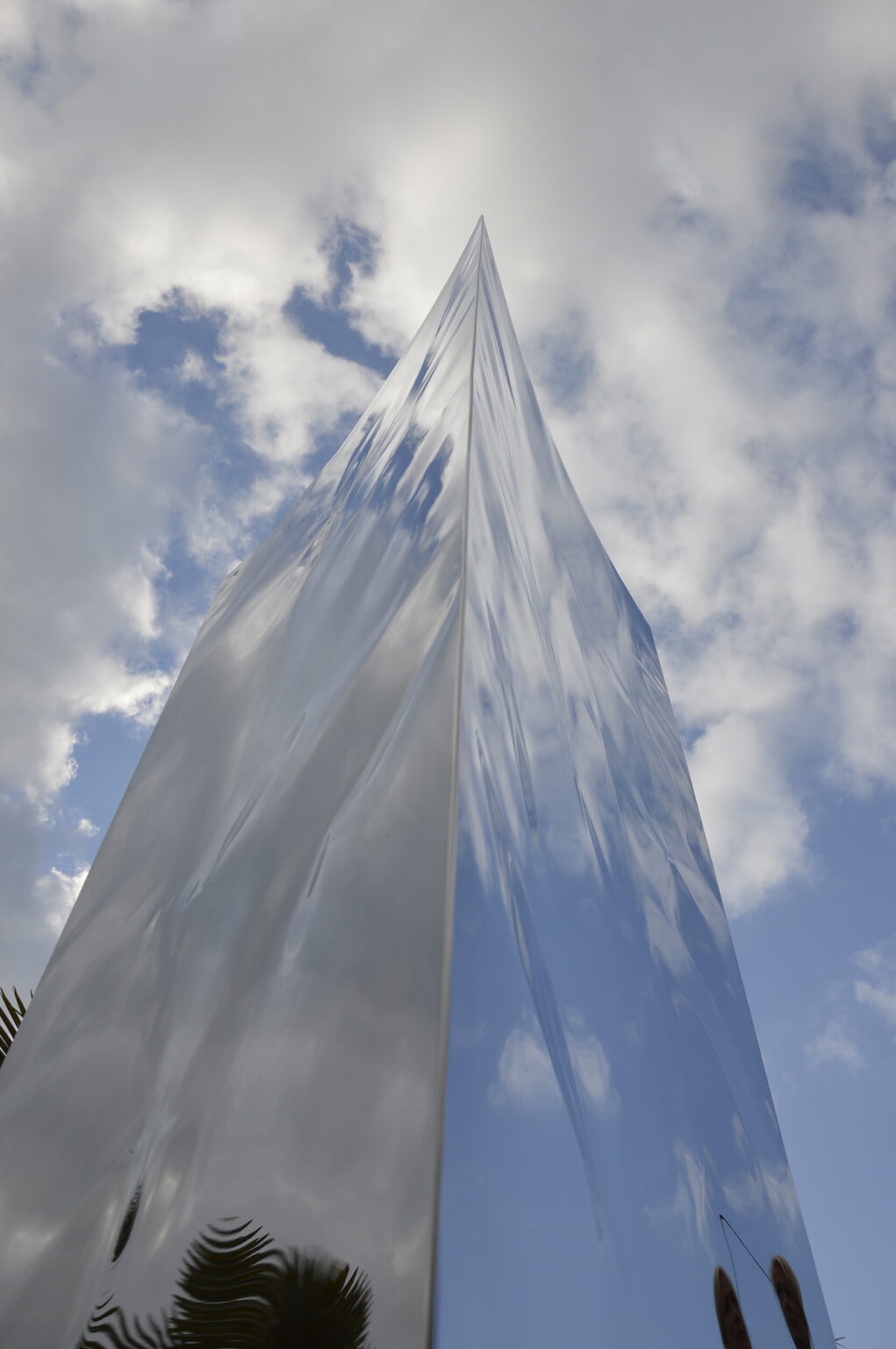 Monolithe par Franck K - Sculpture contemporaine | Artistics