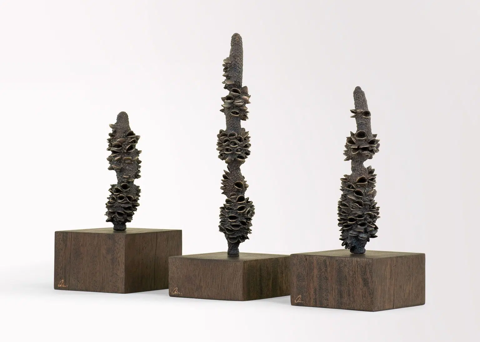 Totems by Oliver Ashworth-Martin - Contemporary sculpture | Artistics