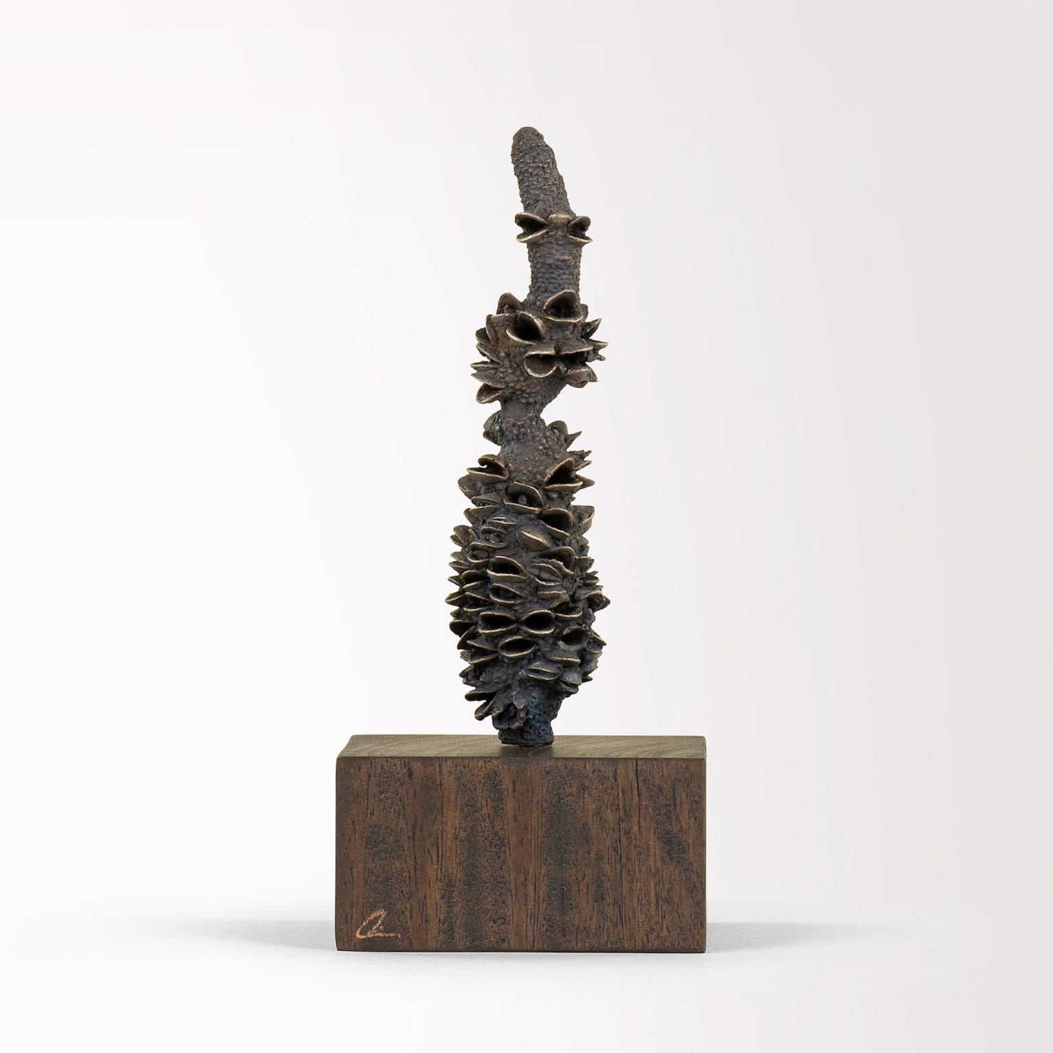 Totems III by Oliver Ashworth-Martin - Contemporary sculpture | Artistics