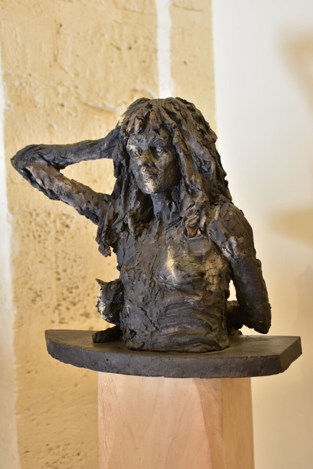 Sandra and the beaks | Contemporary sculpture by Cécile Raynal for Sale ...