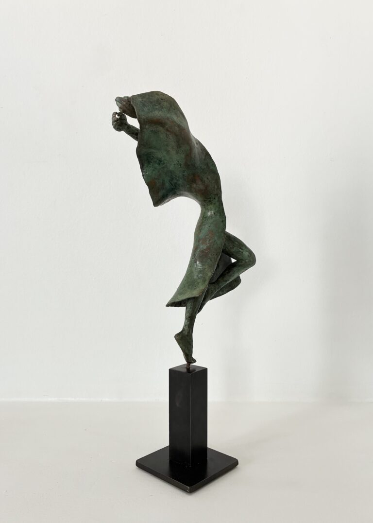 Modern dancer III | Contemporary sculpture by Yann Guillon for Sale at ...